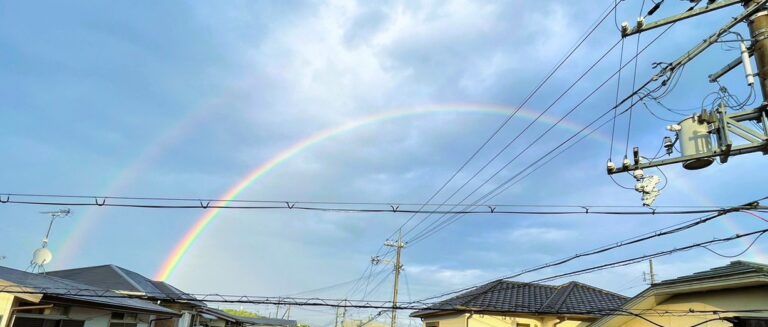 憂鬱な雨の日に見た虹がとても綺麗でした! さっちゃんばぁばのブログ ~笑う門には福来る~